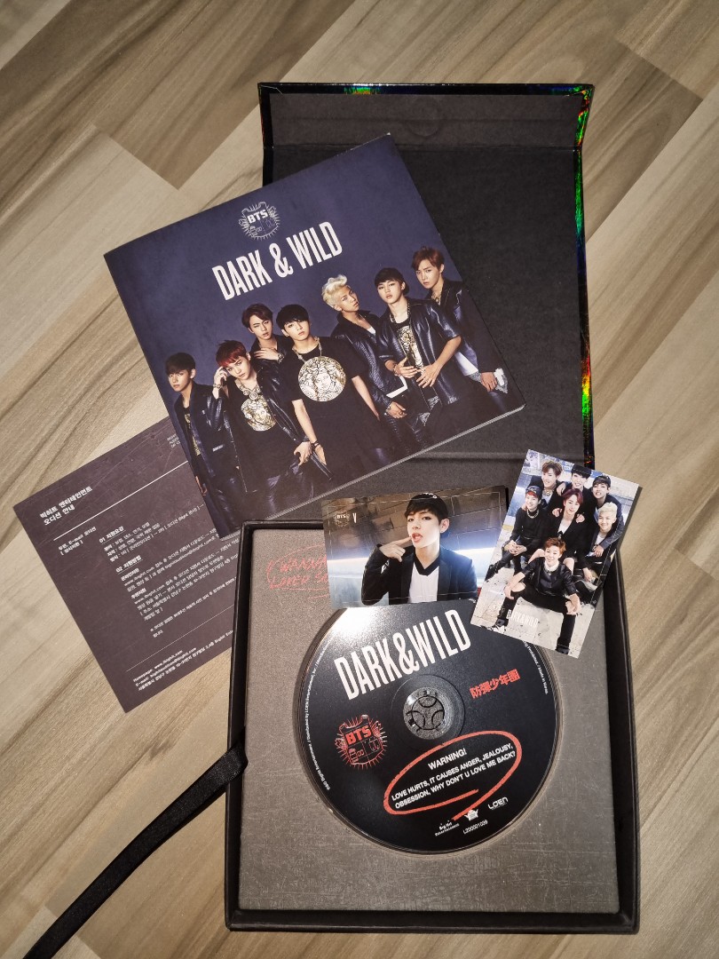 OFFICIAL BTS Dark and Wild Album with Taehyung (V) and Group photocard ...
