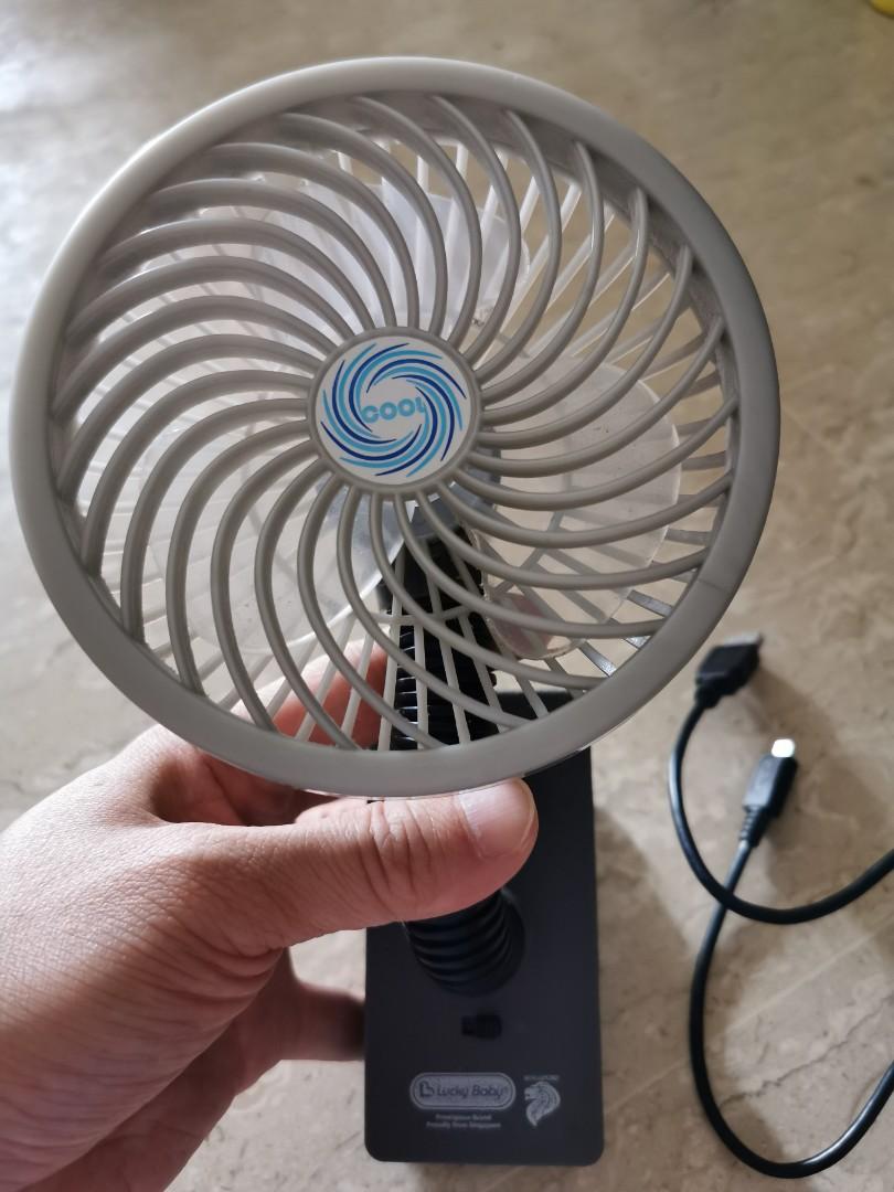 Click Fan- powered by USB charging port., Furniture & Home Living ...