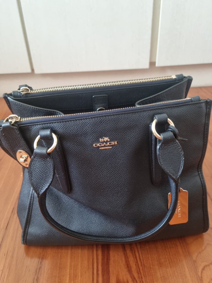 Coach Leather Sling/Cross Body Bag, Women's Fashion, Bags & Wallets ...