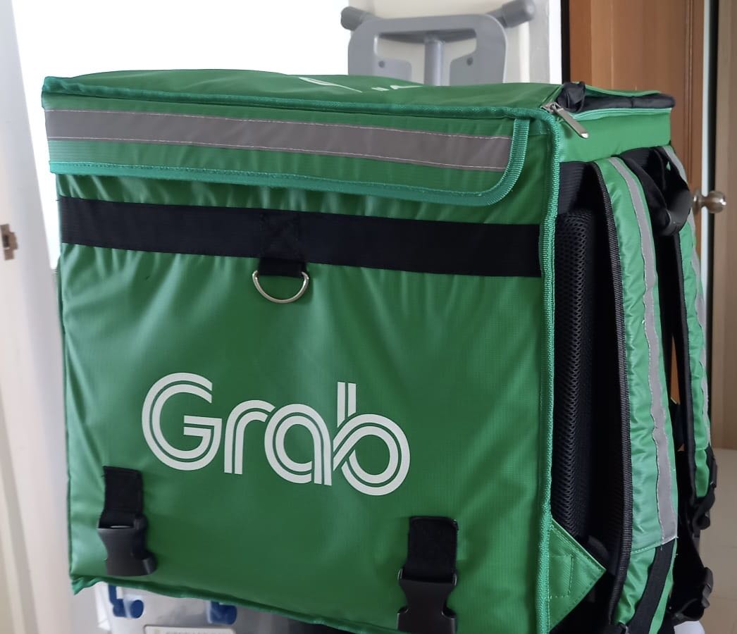 Grab Food Delivery Thermo Bag for bicycle, Men's Fashion, Bags ...