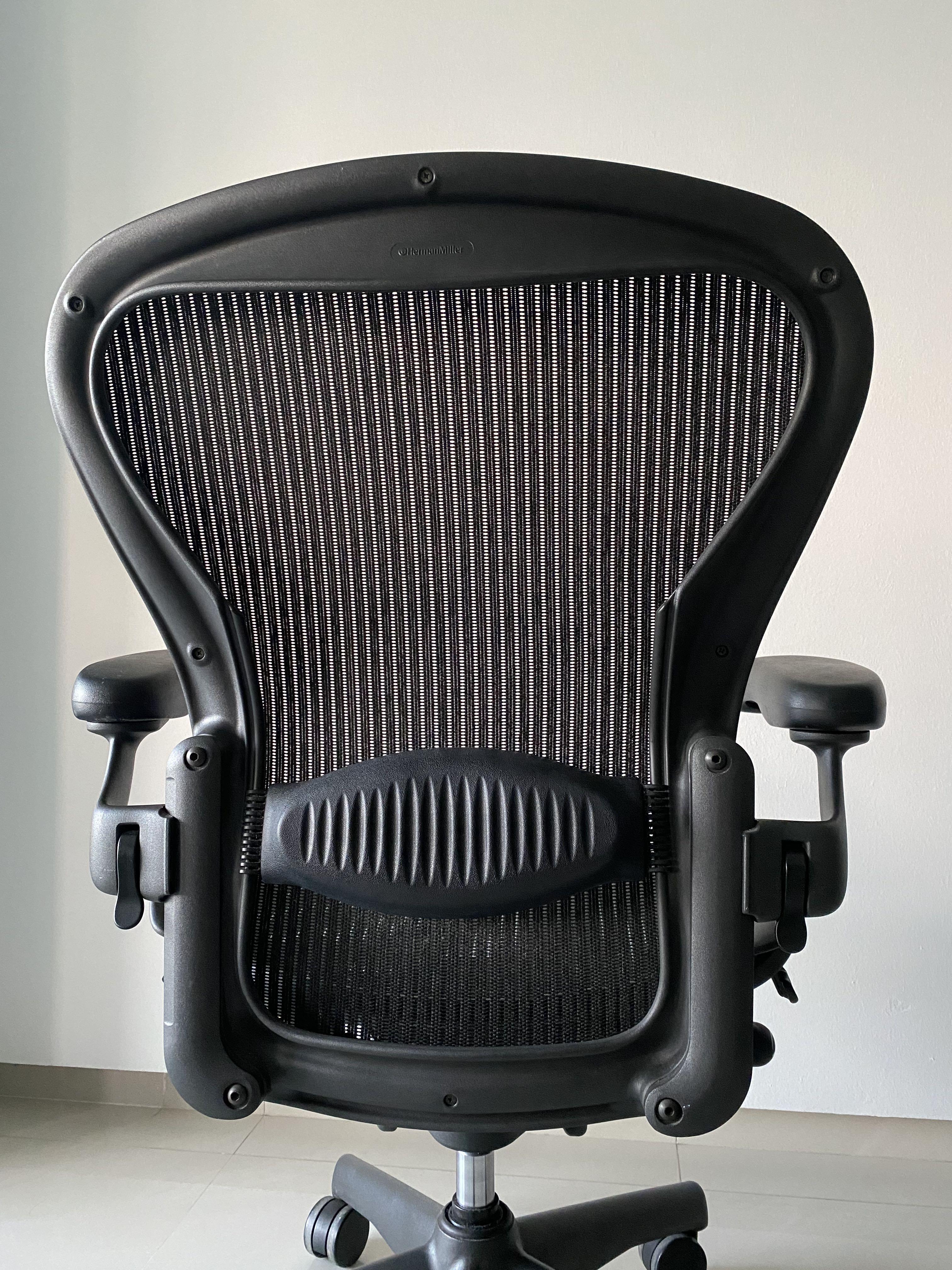 Herman Miller Aeron Classic Chair, Furniture & Home Living, Furniture ...