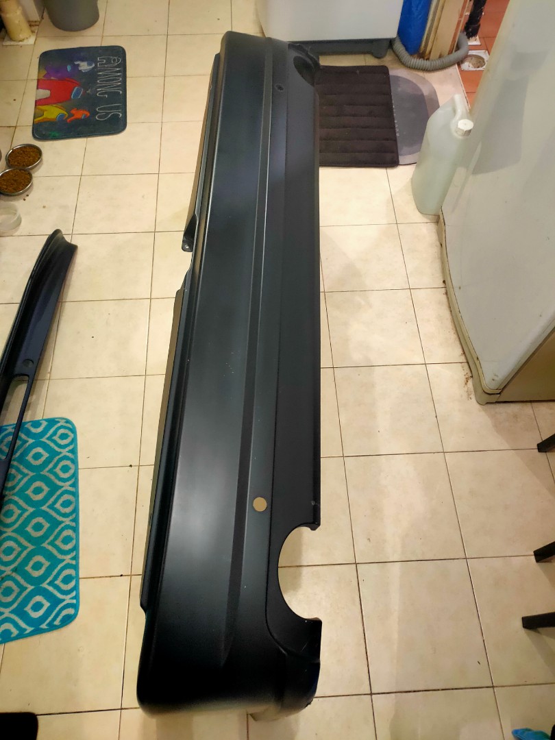 hiace rear bumper/spoiler, Everything Else on Carousell