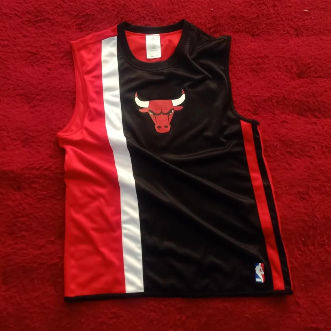 Kaos Training Basket Adidas X Chicago Bulls Second, Olah Raga, Baju ...