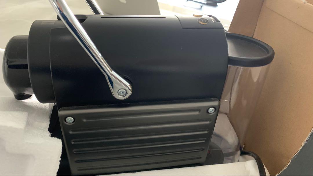 Nespresso Pixie in box, TV & Home Appliances, Kitchen Appliances ...