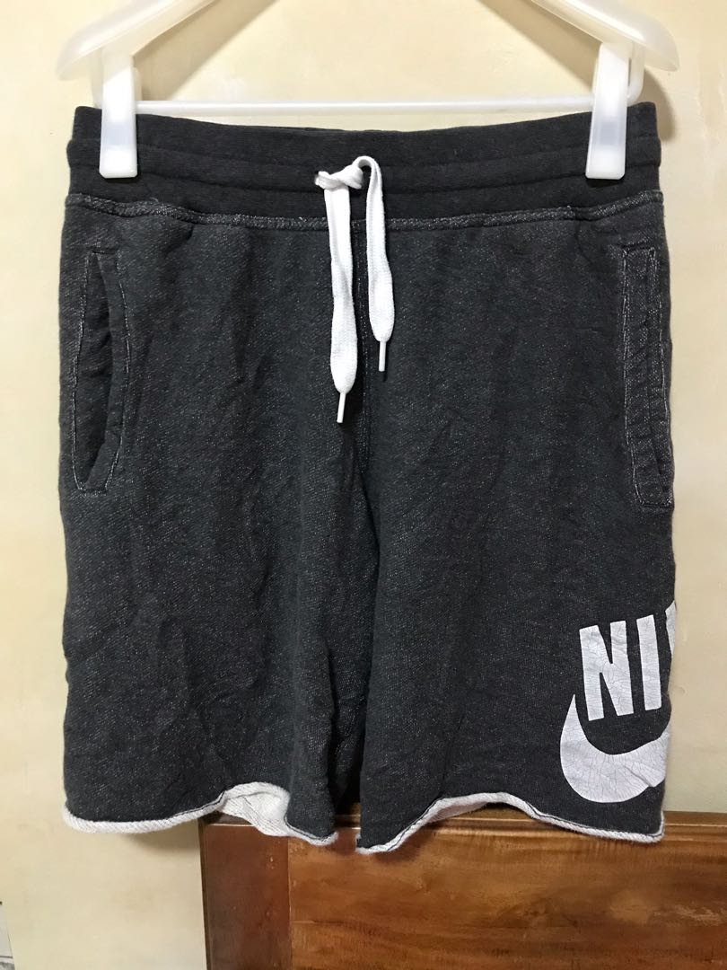 Nike short crack print, Men's Fashion, Bottoms, Shorts on Carousell