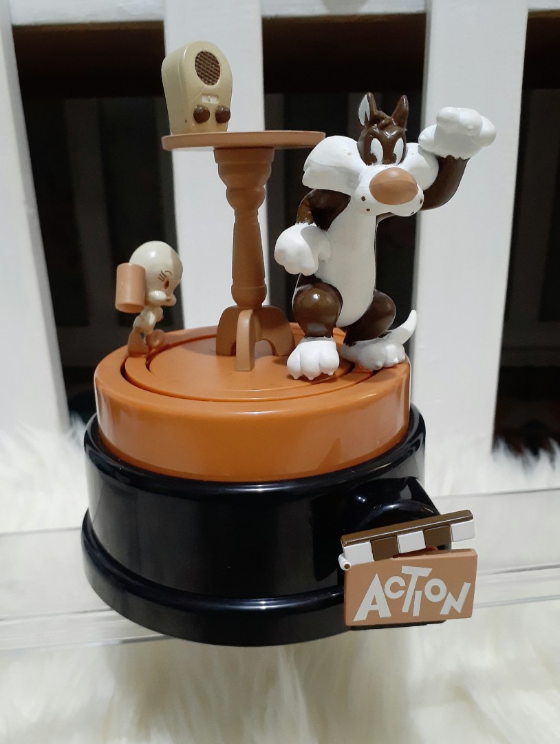 Rare Looney Tunes collectible, Hobbies & Toys, Toys & Games on Carousell