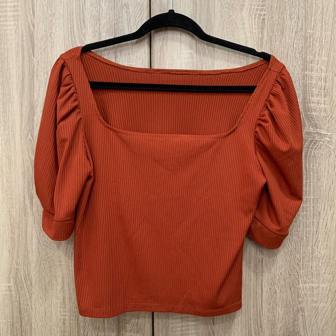 Rust Squared Puff Top, Women's Fashion, Tops, Blouses on Carousell