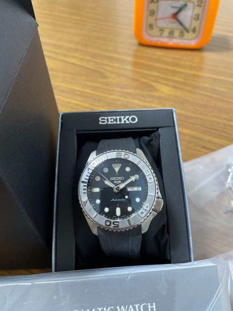 seiko mob watch, Luxury, Watches on Carousell