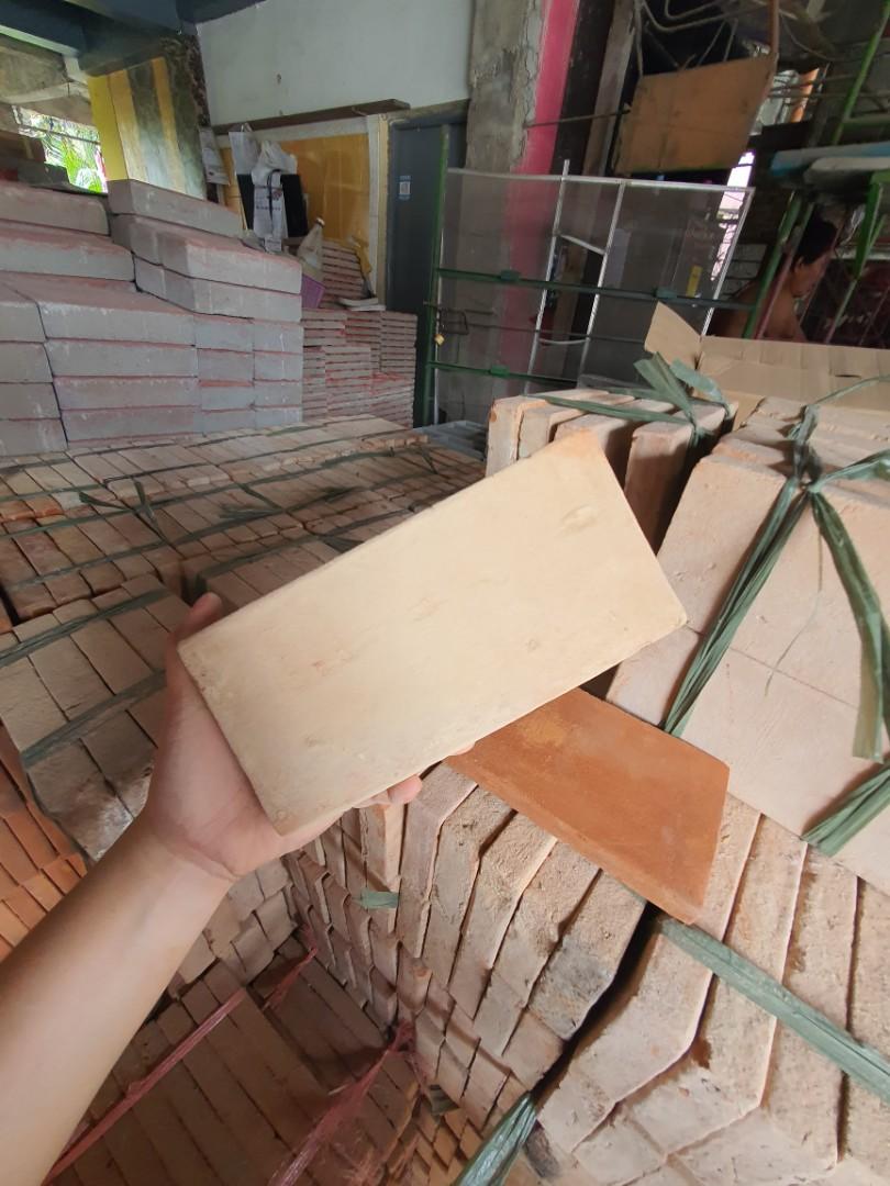 1X4X8 INCHES ANTIQUE BROWN AND 3/4X4X8 INCHES VIGAN RED BRICKS ...