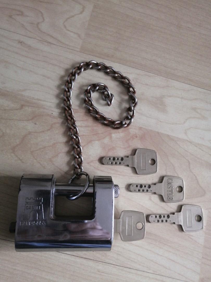 Castle Padlock with 4 Keys, Furniture & Home Living, Security & Locks ...