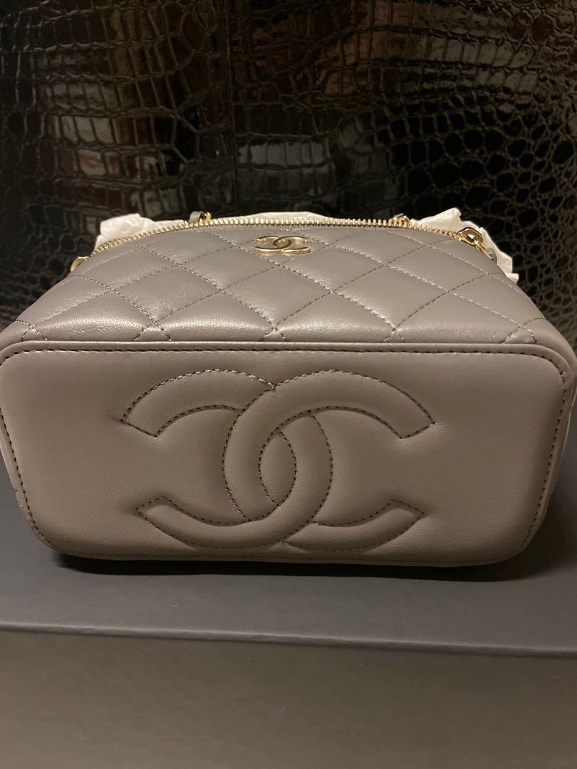 Chanel 22A Mini Long Vanity Grey, Women's Fashion, Bags & Wallets ...