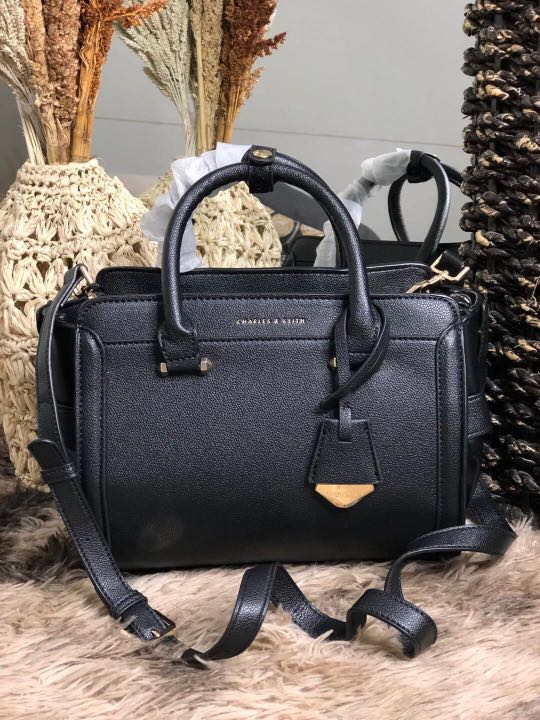 C&K MALL PULL OUT BAG, Luxury, Bags & Wallets on Carousell