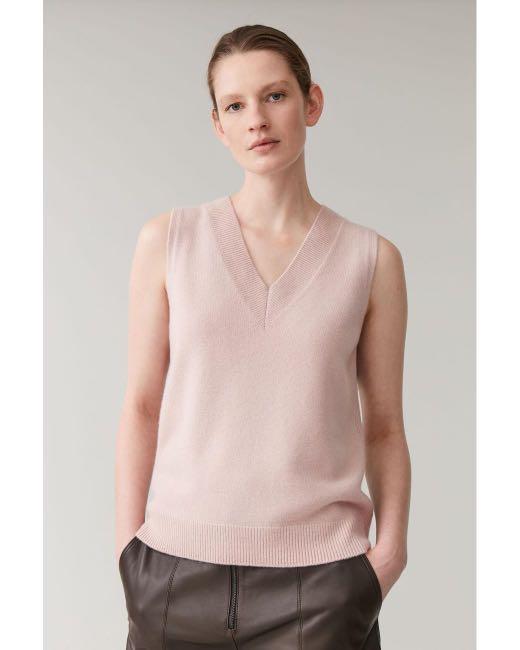 COS Cashmere Vest, Women's Fashion, Tops, Sleeveless on Carousell