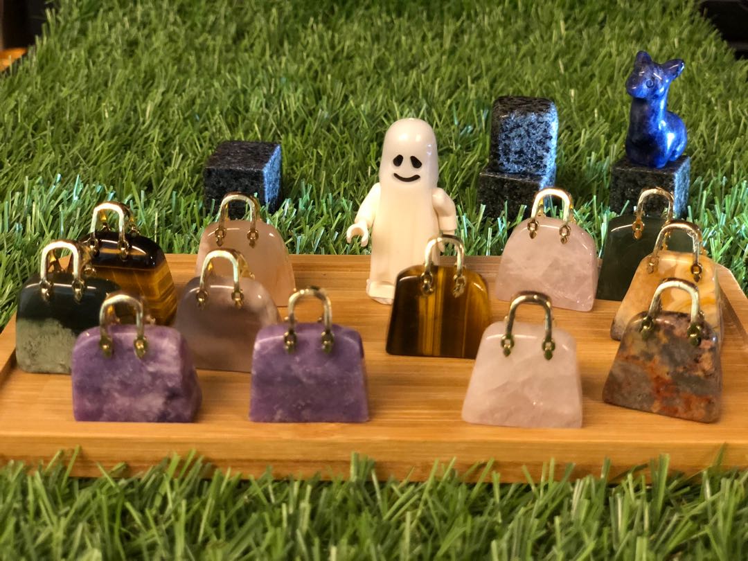 Crystal telegram group chat, Announcements on Carousell