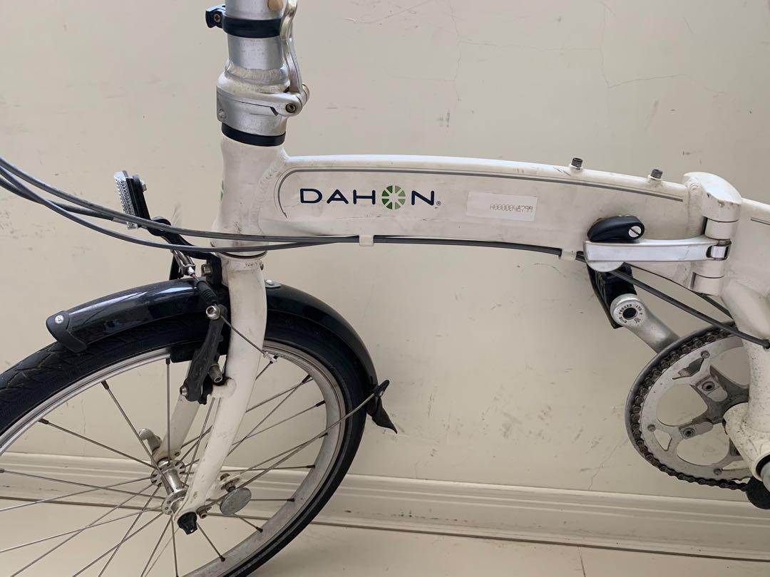 Dahon Mu P8 SP8 折疊 腳踏車, 體育器材, 自行車及配件, 單車在旋轉拍賣