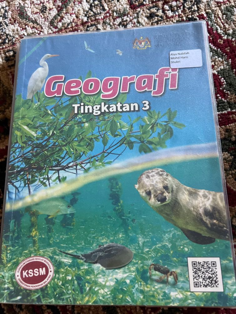 Geography tingkatan 3, Hobbies & Toys, Books & Magazines, Textbooks on ...