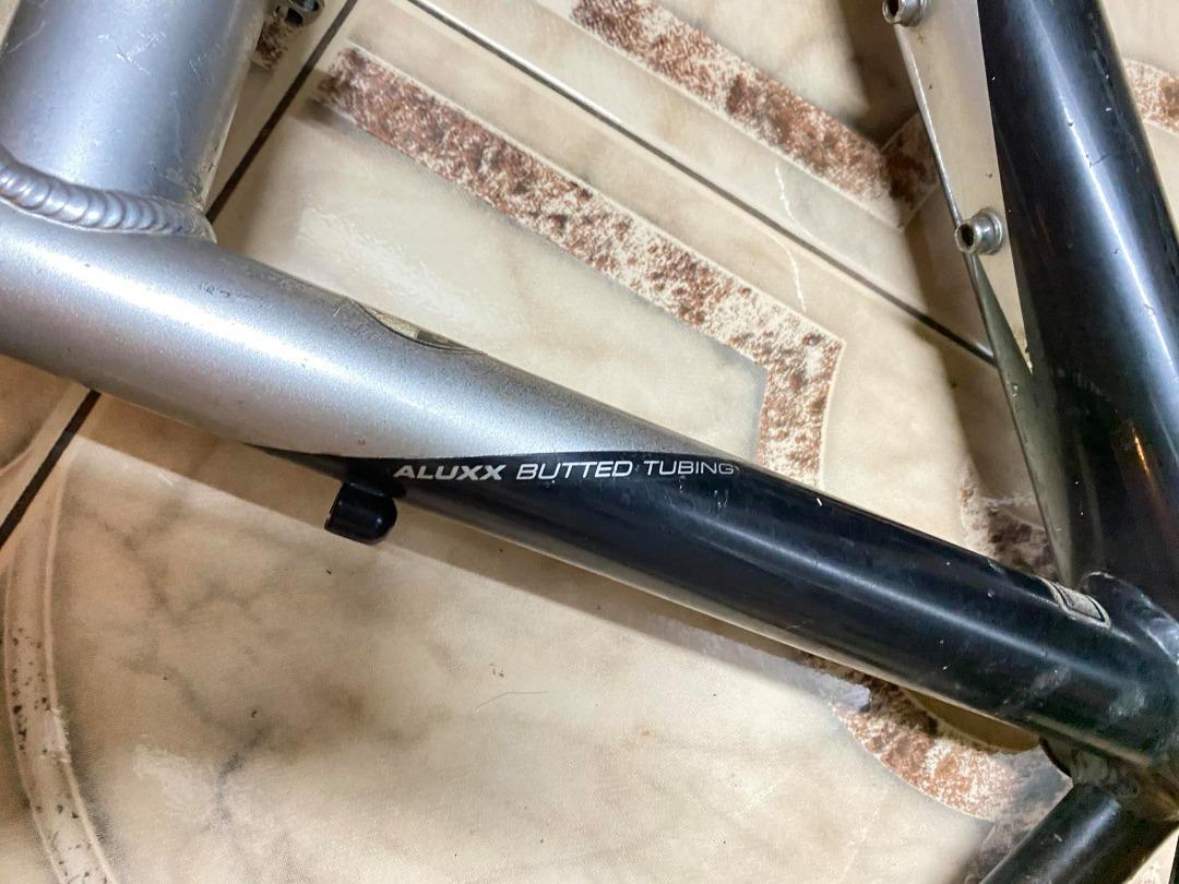 Giant frame, Sports Equipment, Bicycles & Parts, Bicycles on Carousell