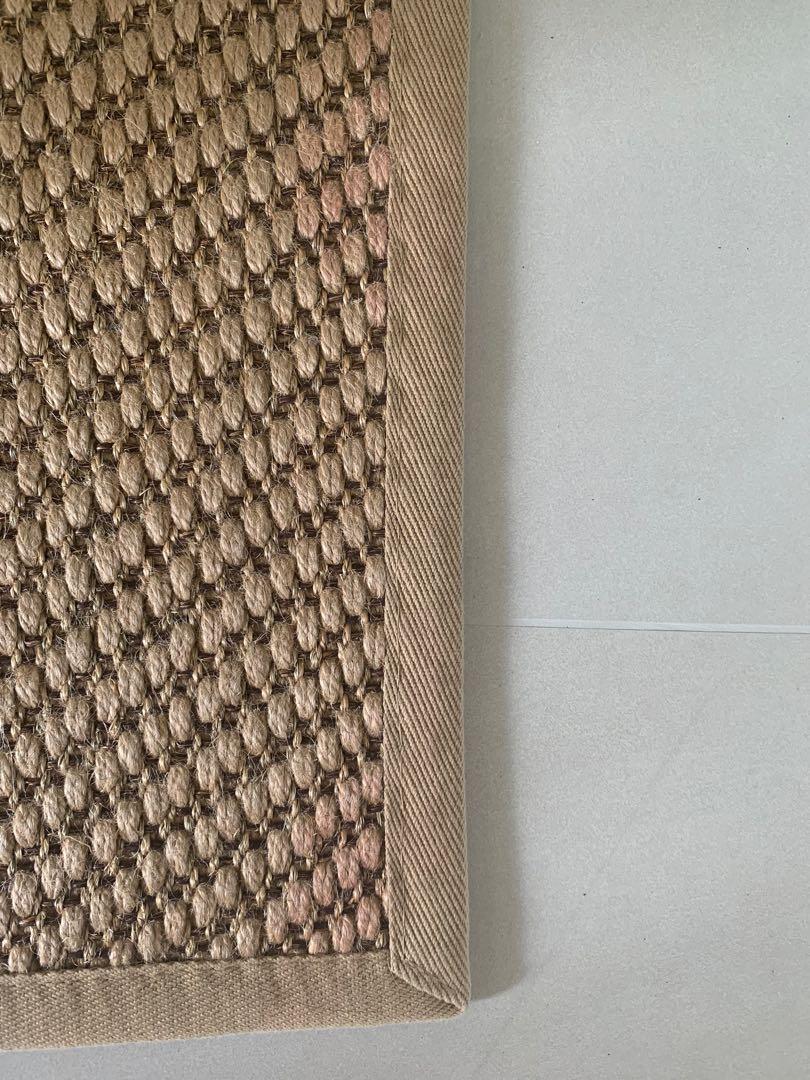 IKEA Hellested Rug, Furniture & Home Living, Home Decor, Carpets, Mats ...