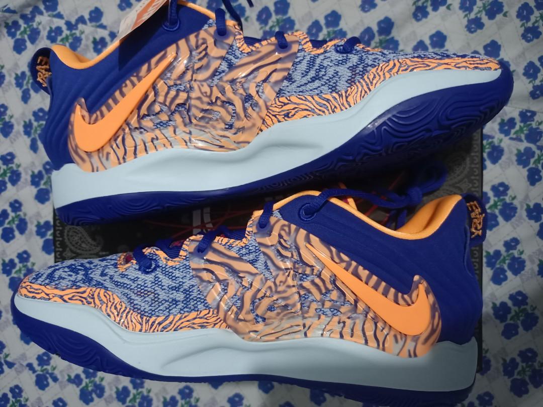 KD 15 'napheesa collier', Men's Fashion, Footwear, Sneakers on Carousell