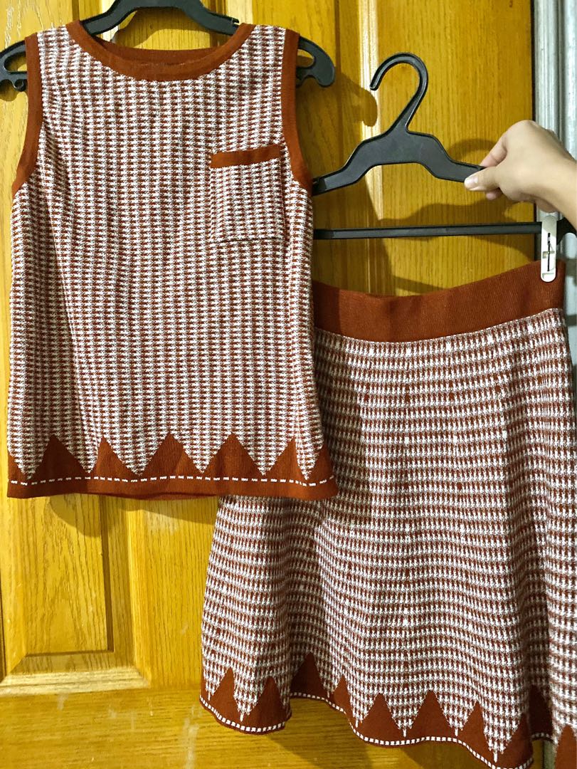 Knitted Coords Top and Skirt Set, Women's Fashion, Dresses & Sets, Sets ...