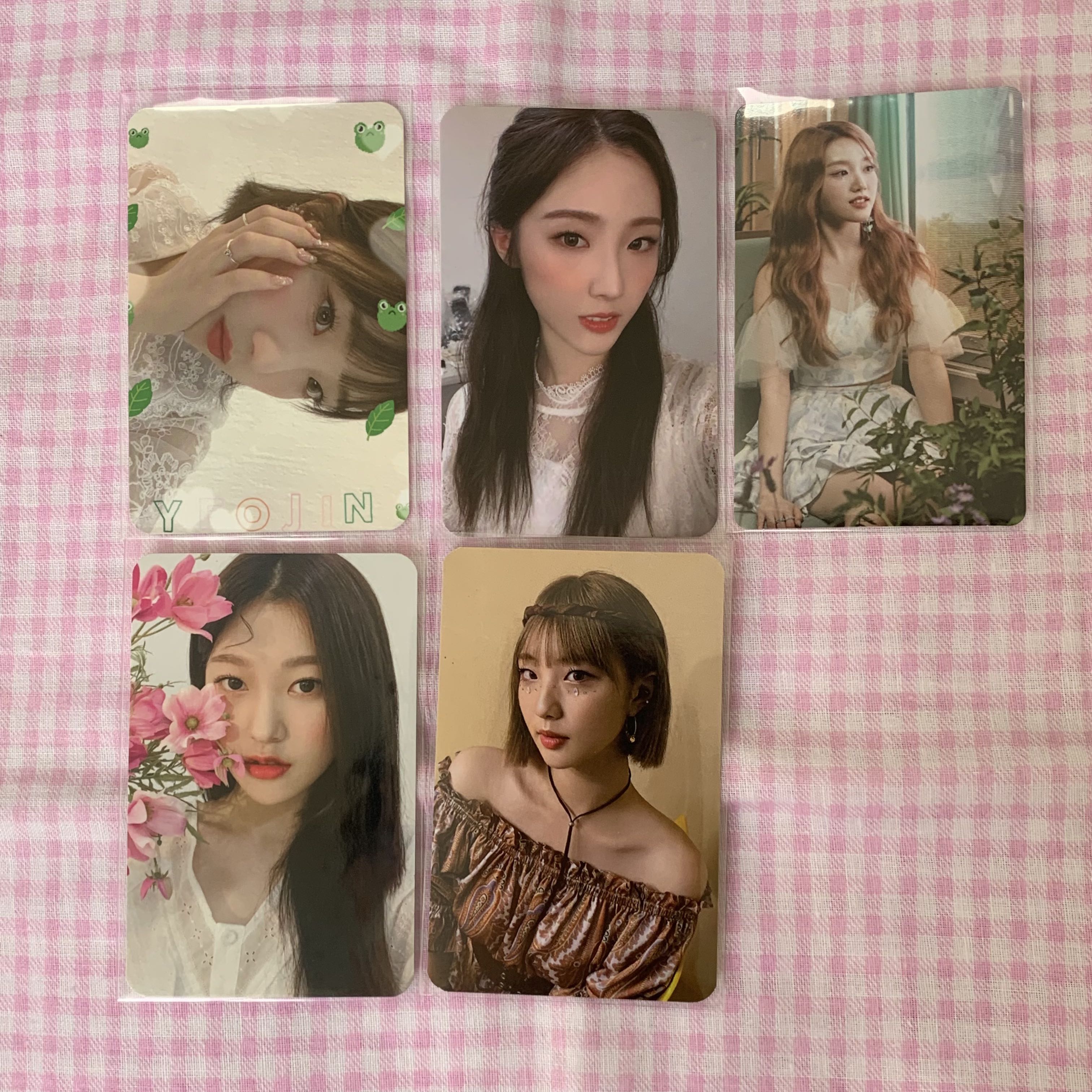 loona pcs photocards, Hobbies & Toys, Memorabilia & Collectibles, K-Wave on Carousell