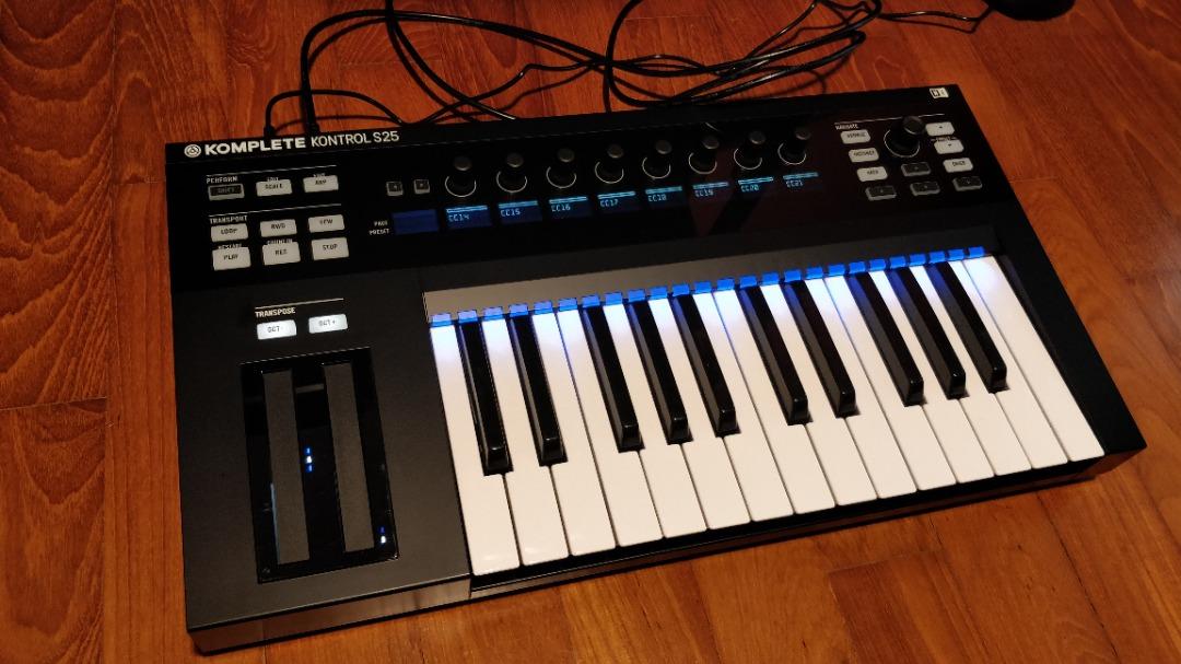 Native Instruments Komplete Kontrol S25 MIDI Controller Keyboard ...