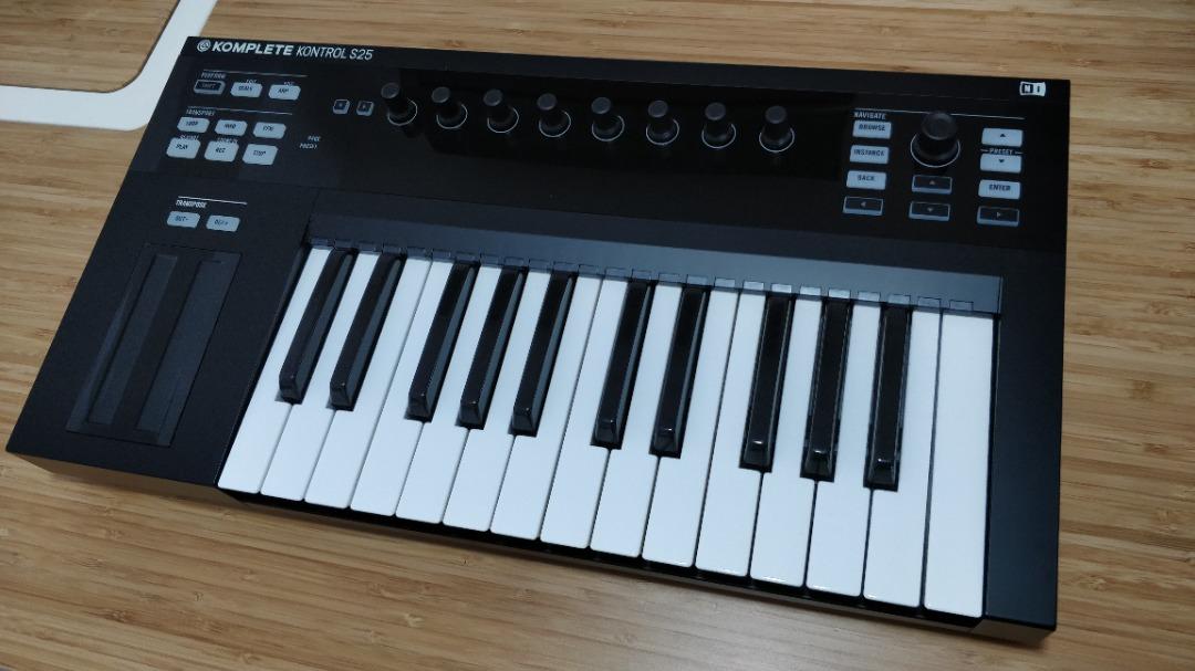 Native Instruments Komplete Kontrol S25 MIDI Controller Keyboard ...