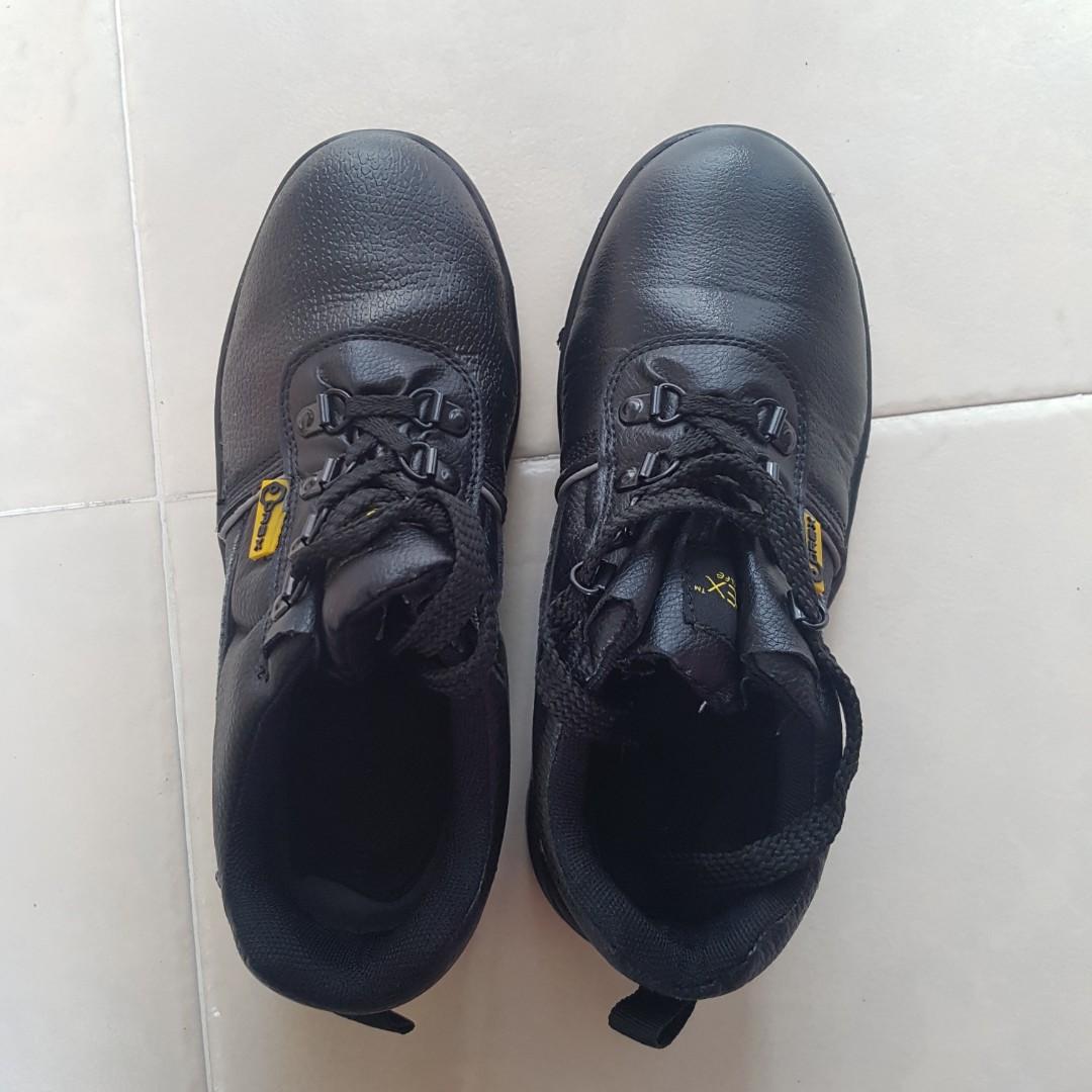 Orex safety boots, Men's Fashion, Footwear, Boots on Carousell