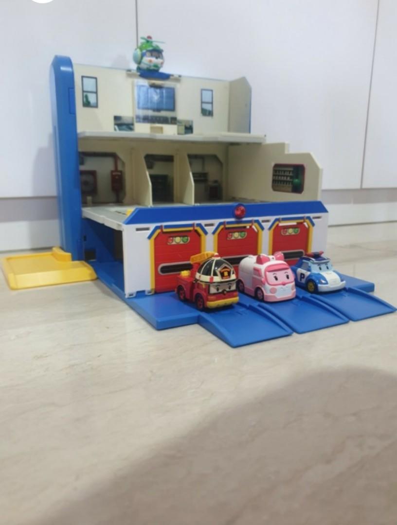 Robocar Poli station house foldable, Hobbies & Toys, Toys & Games on ...