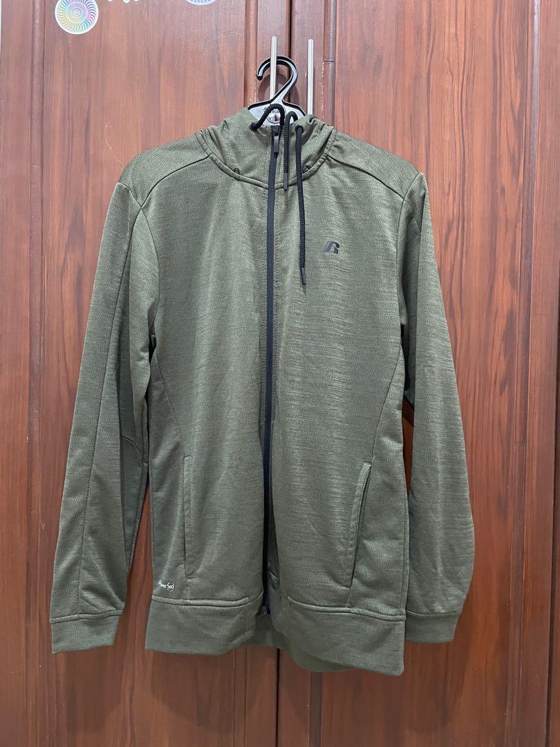 Russel Jacket, Men's Fashion, Activewear on Carousell