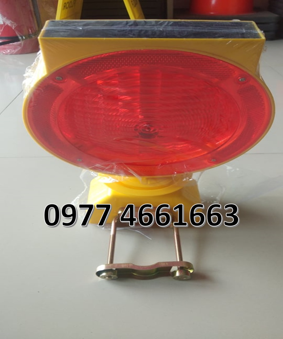 Solar Flasher light, Commercial & Industrial, Industrial Equipment on ...