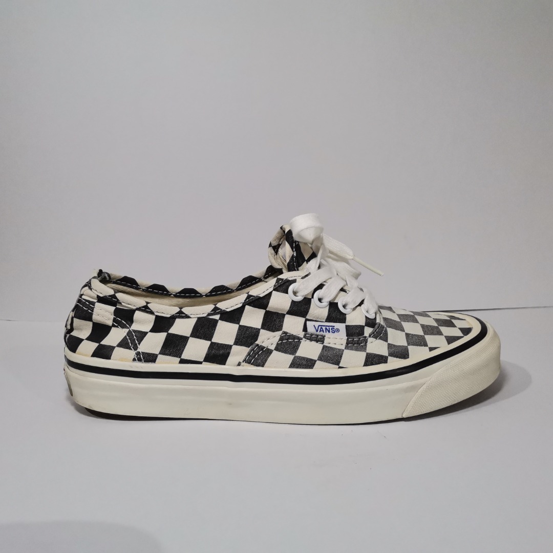 Vans checkerboard, Men's Fashion, Footwear, Sneakers on Carousell