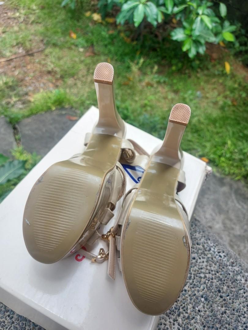 Venus Pageant Heels, Women's Fashion, Footwear, Heels on Carousell
