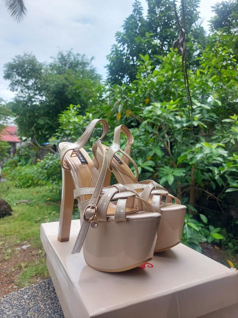 Venus Pageant Heels, Women's Fashion, Footwear, Heels on Carousell