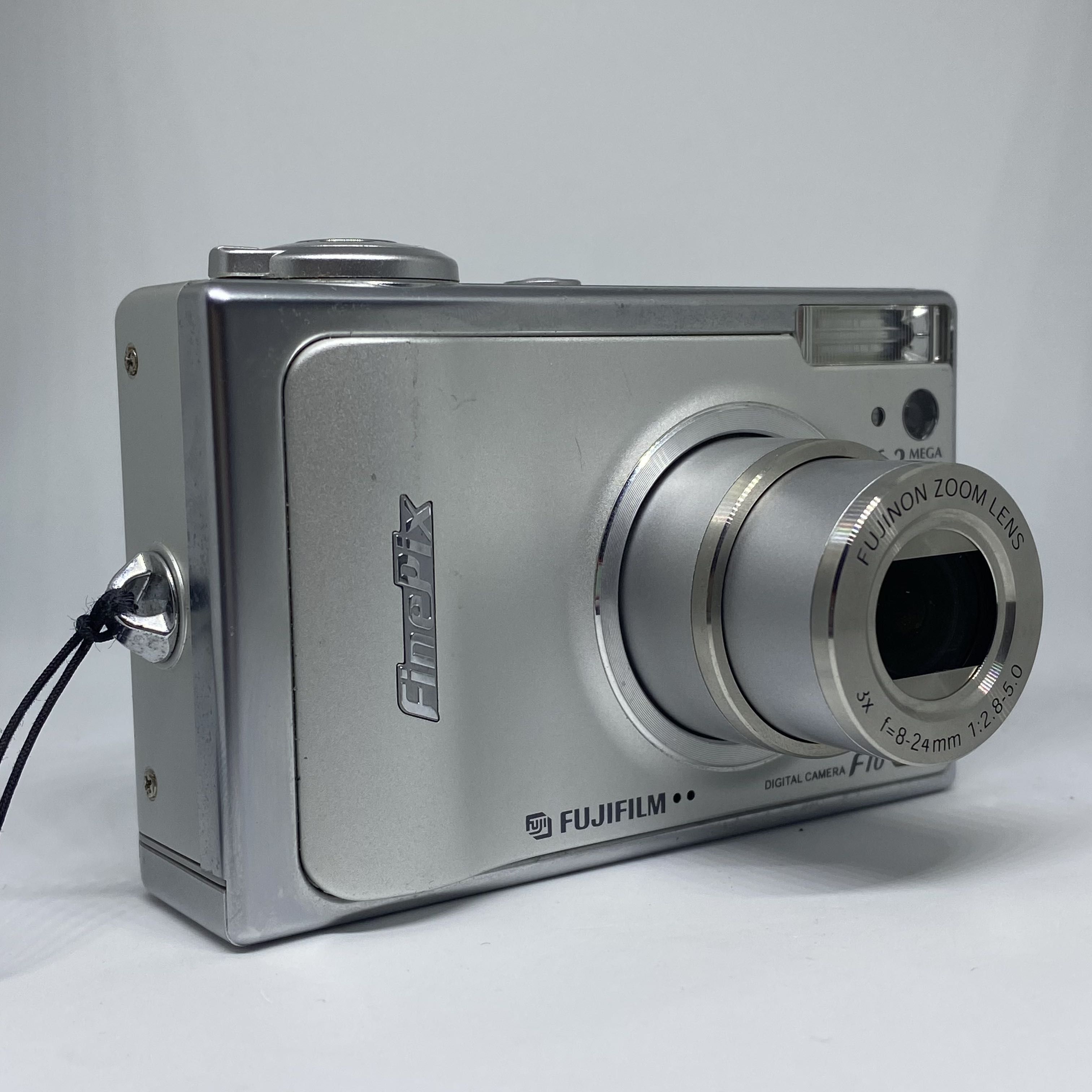 VINTAGE VIBE SUPER RARE DIGICAM FUJIFILM FINEPIX F10 SUPER CCD ...