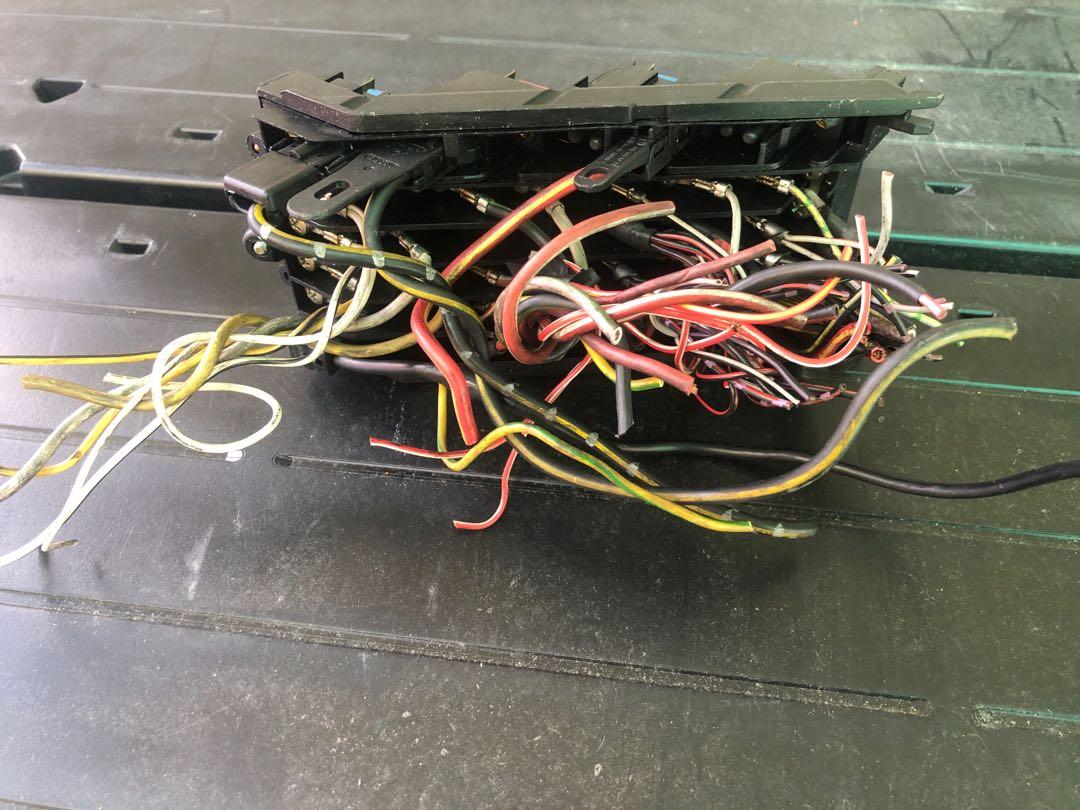 W124 Fuse Box, Car Accessories, Electronics & Lights on Carousell