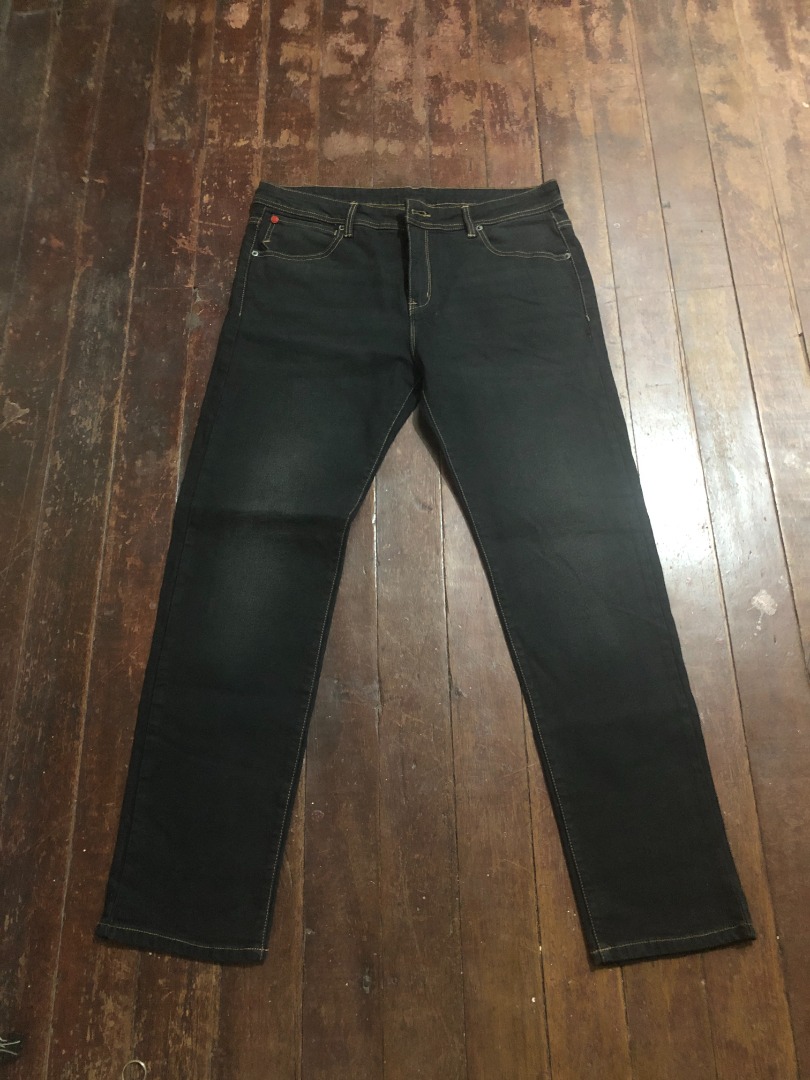 Bench pants 35, Men's Fashion, Bottoms, Jeans on Carousell