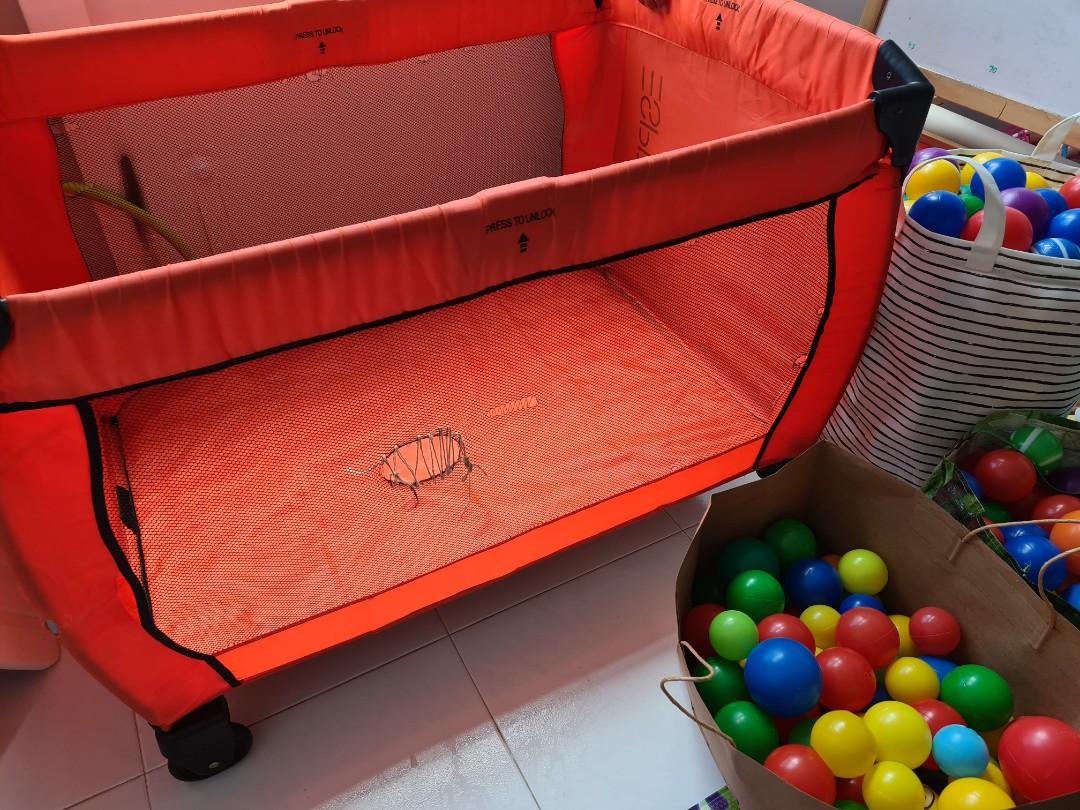 600 of Colour ball and ball pit set, Babies & Kids, Infant Playtime on ...