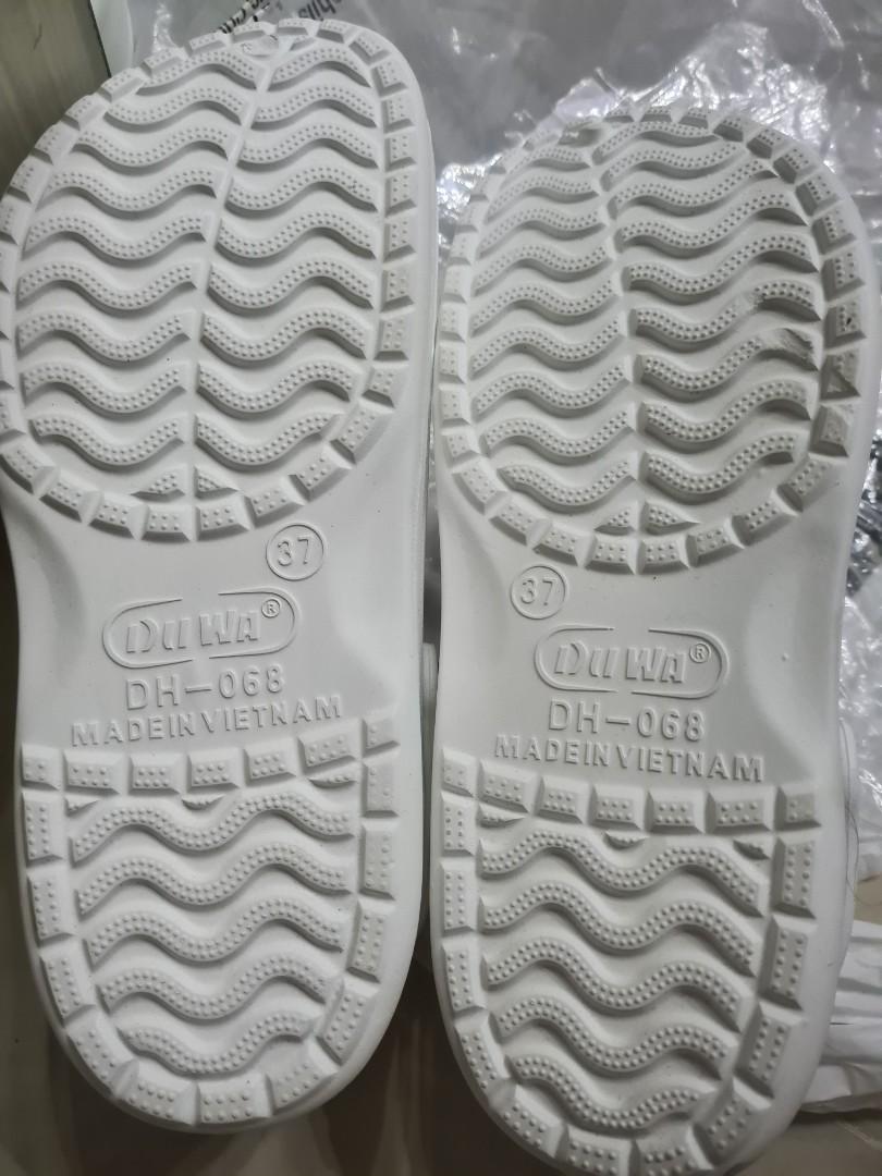 Crocs from Vietnam, Luxury, Sneakers & Footwear on Carousell