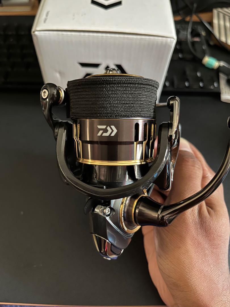 DAIWA THEORY 2506H ajing eging spinning reel fishing, Sports Equipment ...