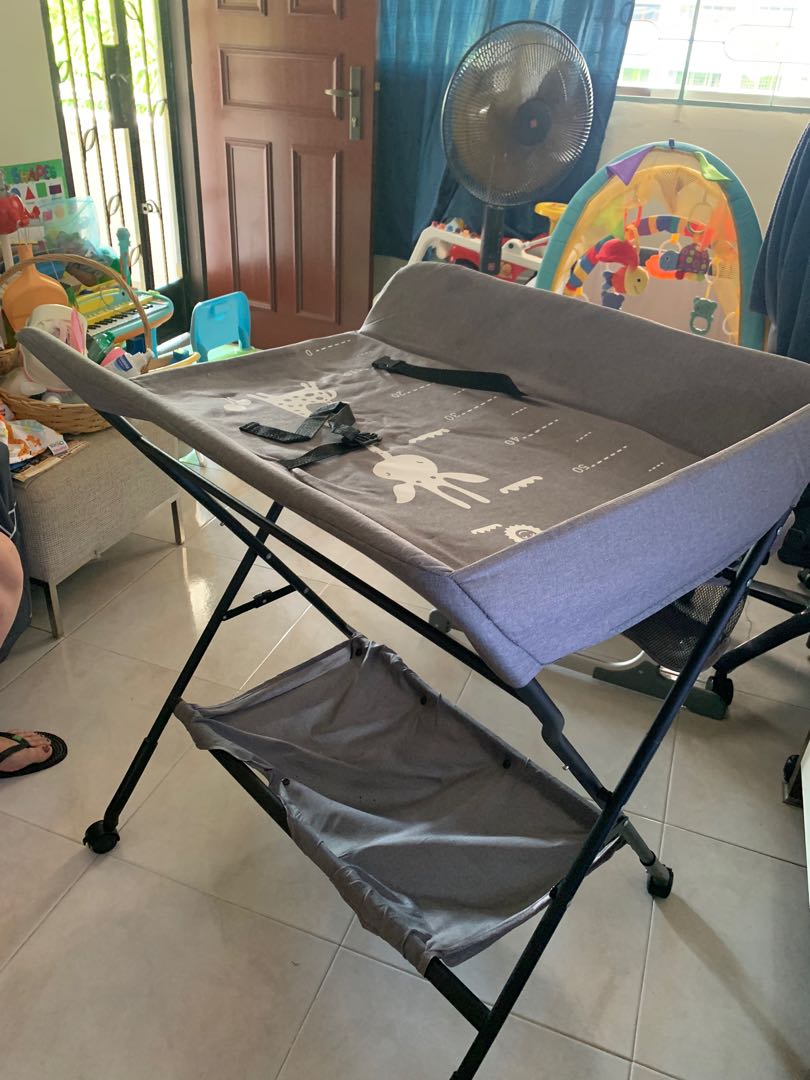 Diaper Changing Table, Babies & Kids, Bathing & Changing, Other Baby Bathing & Changing Needs on ...