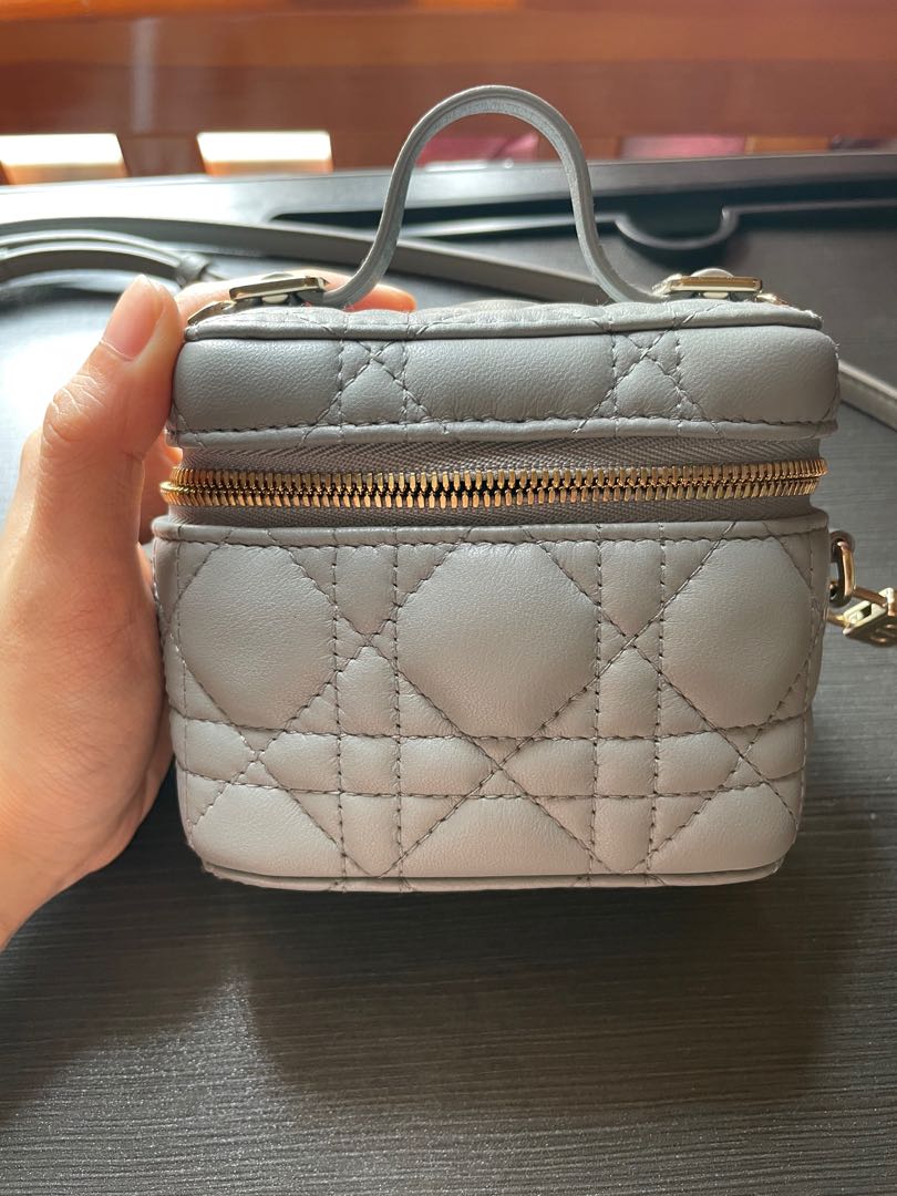 Dior MICRO LADY DIOR VANITY CASE MINI, 名牌, 手袋及銀包 - Carousell