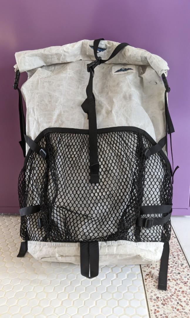 Hyperlite Mountain Gear Windrider 2400 Hiking Backpack, Men's Fashion ...