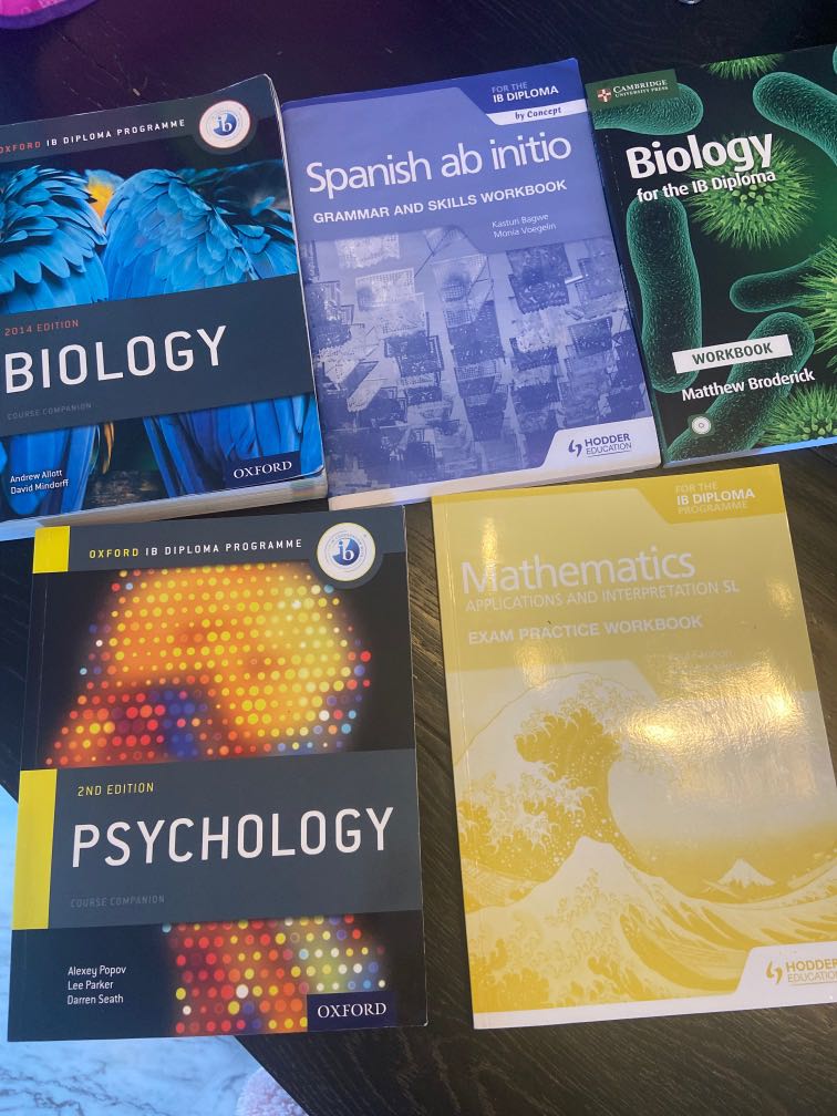 IB Text Books and WorkBooks Biology, Psychology, Mathmatics , Spanish ...