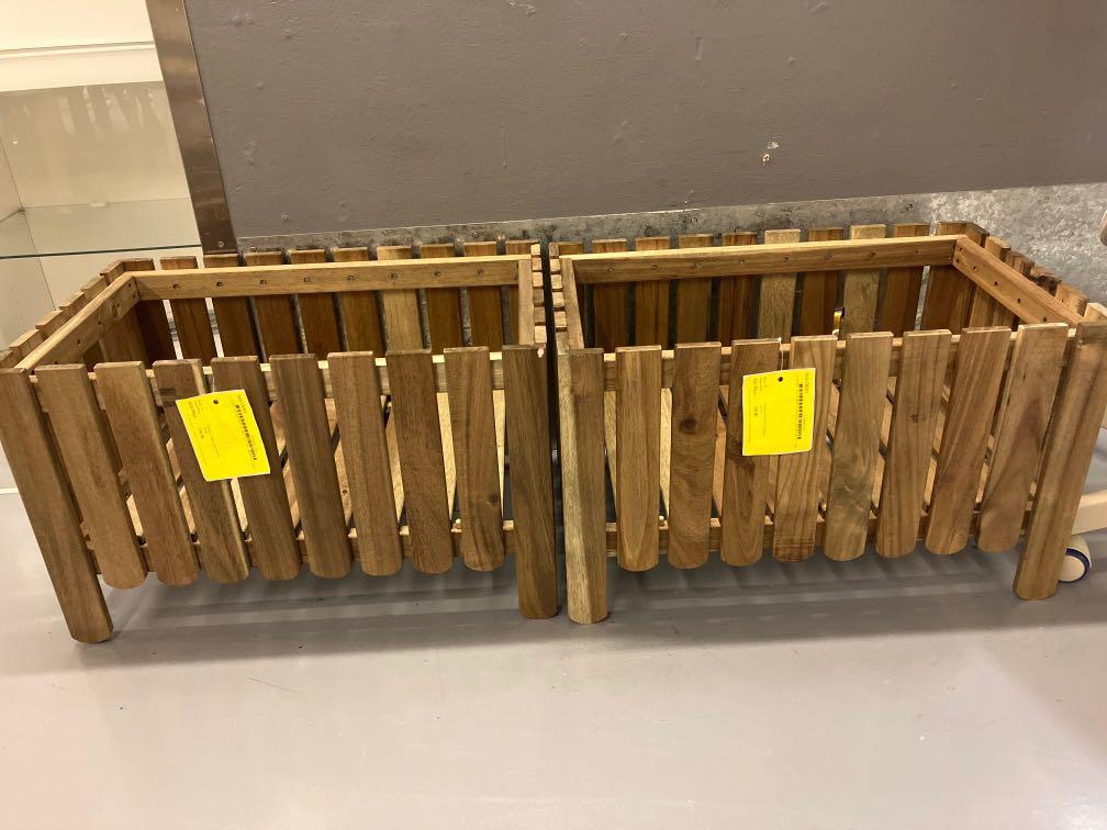 IKEA ASKHOLMEN flower box, 傢俬＆家居, 戶外家具 on Carousell