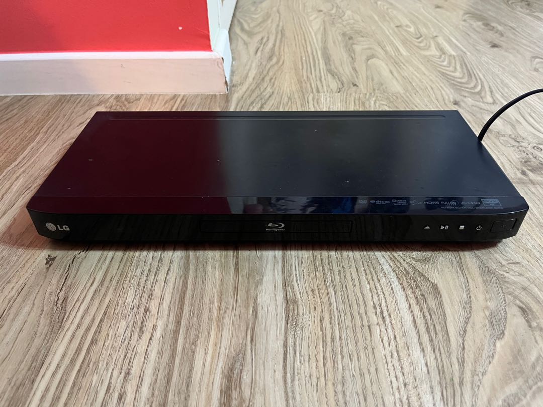 LG BD550 Blue Ray dvd player, TV & Home Appliances, TV & Entertainment, Blu-Ray & Media Players ...