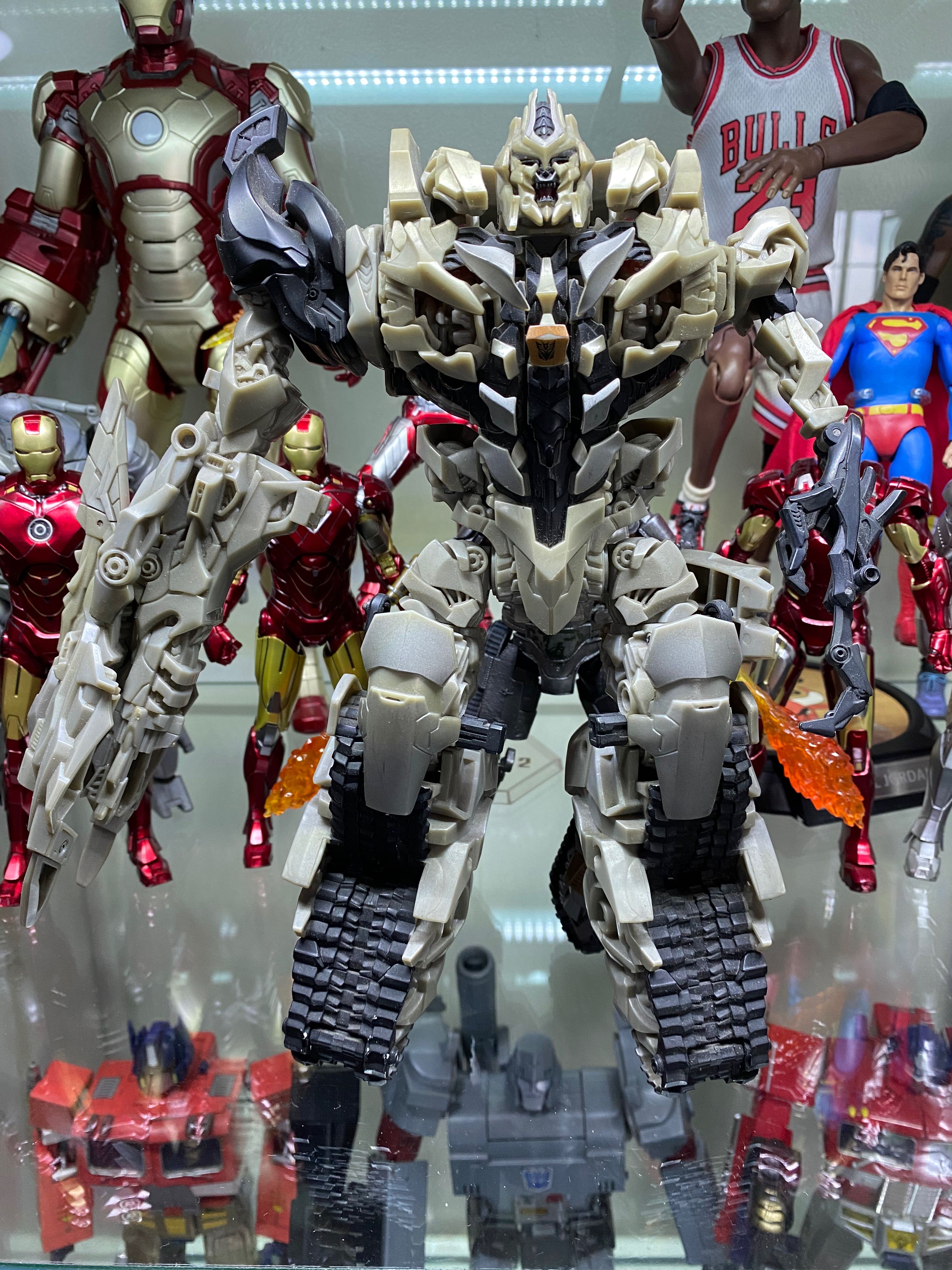 megatron rotf leader class transformer toy, Hobbies & Toys, Toys ...