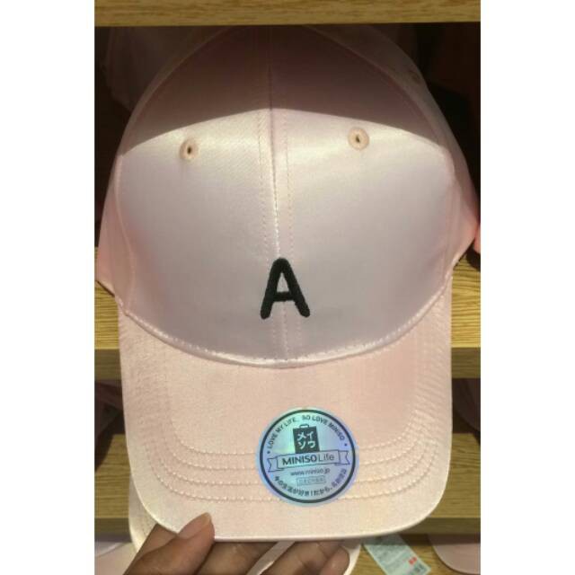 MINISO pink cap hat, topi miniso, Fesyen Pria, Aksesoris, Topi di Carousell