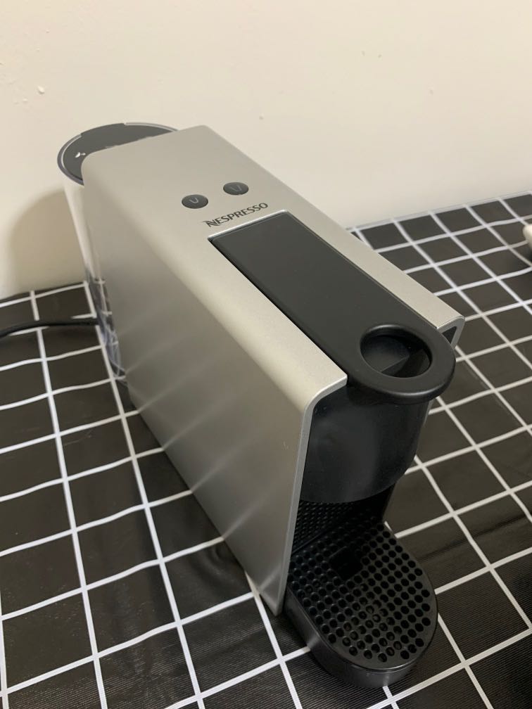 Nespresso Essenza Mini Silver, TV & Home Appliances, Kitchen Appliances ...