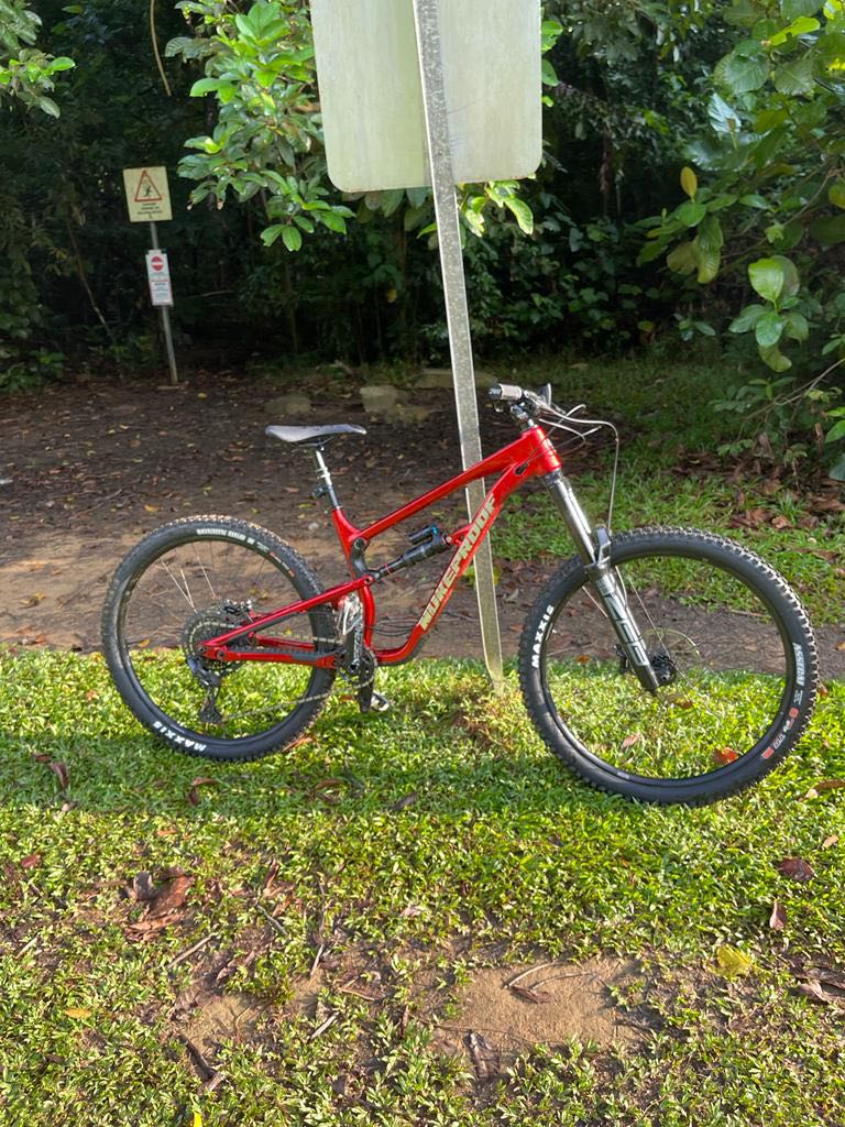 Nukeproof Mega 290 Comp, Sports Equipment, Bicycles & Parts, Bicycles ...